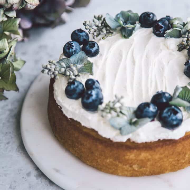 Single Layer Lemon Cake with Mascarpone Buttercream - Emily Laurae
