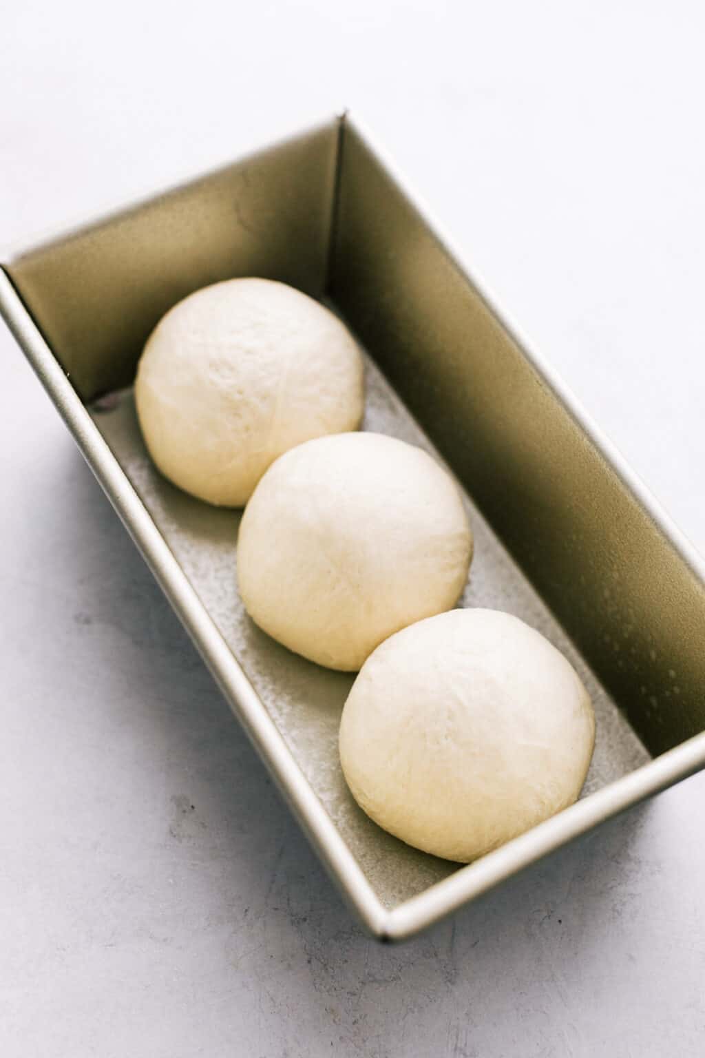 How to Make a Proofing Box in your Oven - Emily Laurae