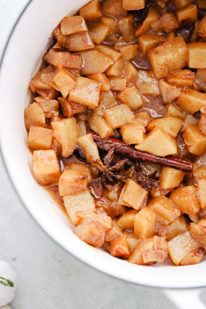 Spiced Pear Compote (In Under 30 Minutes!) - Emily Laurae