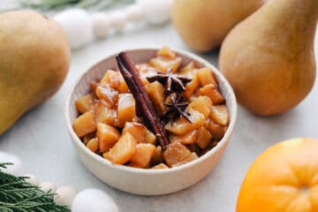 Spiced Pear Compote (In Under 30 Minutes!) - Emily Laurae