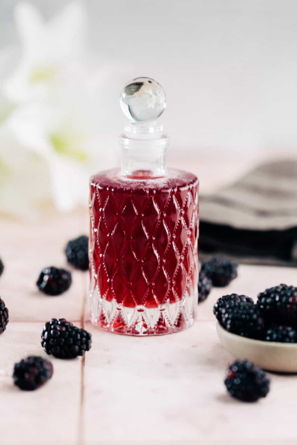 The Step By Step Guide To Making Blackberry Simple Syrup - Emily Laurae