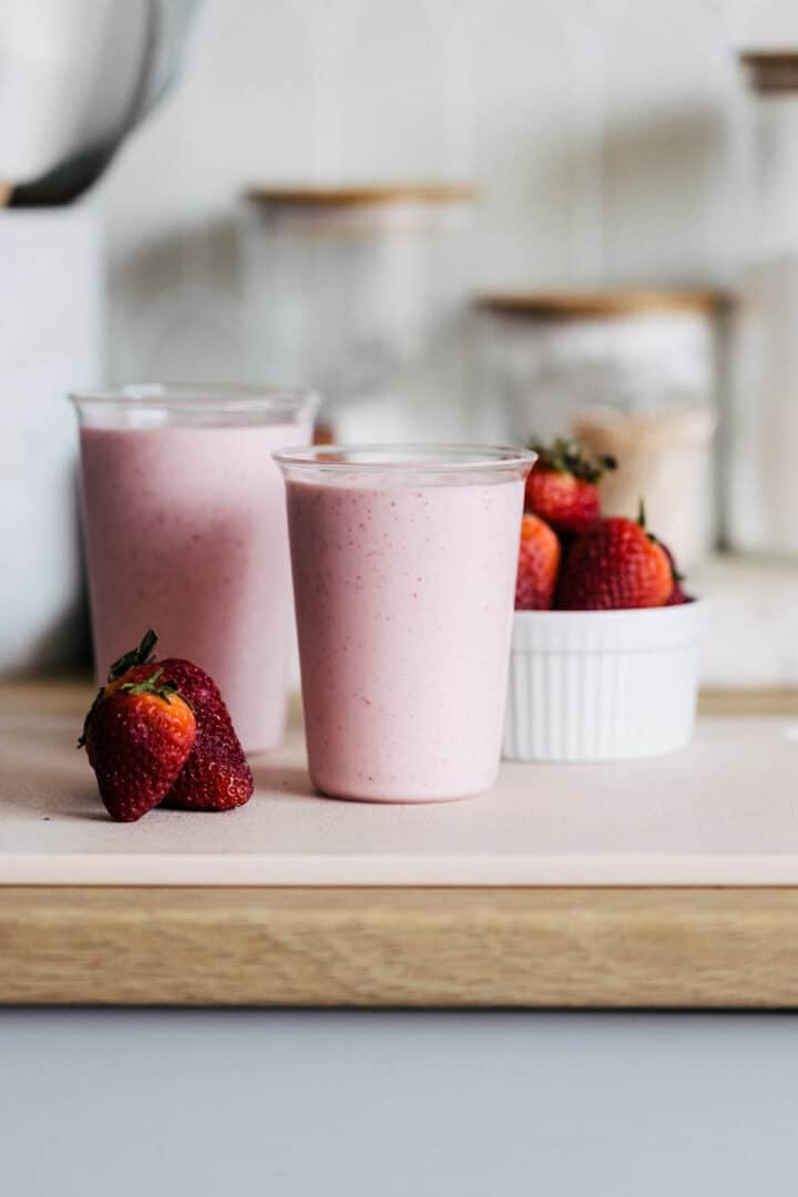 How To Make Strawberry Milk 2 Ways Emily Laurae