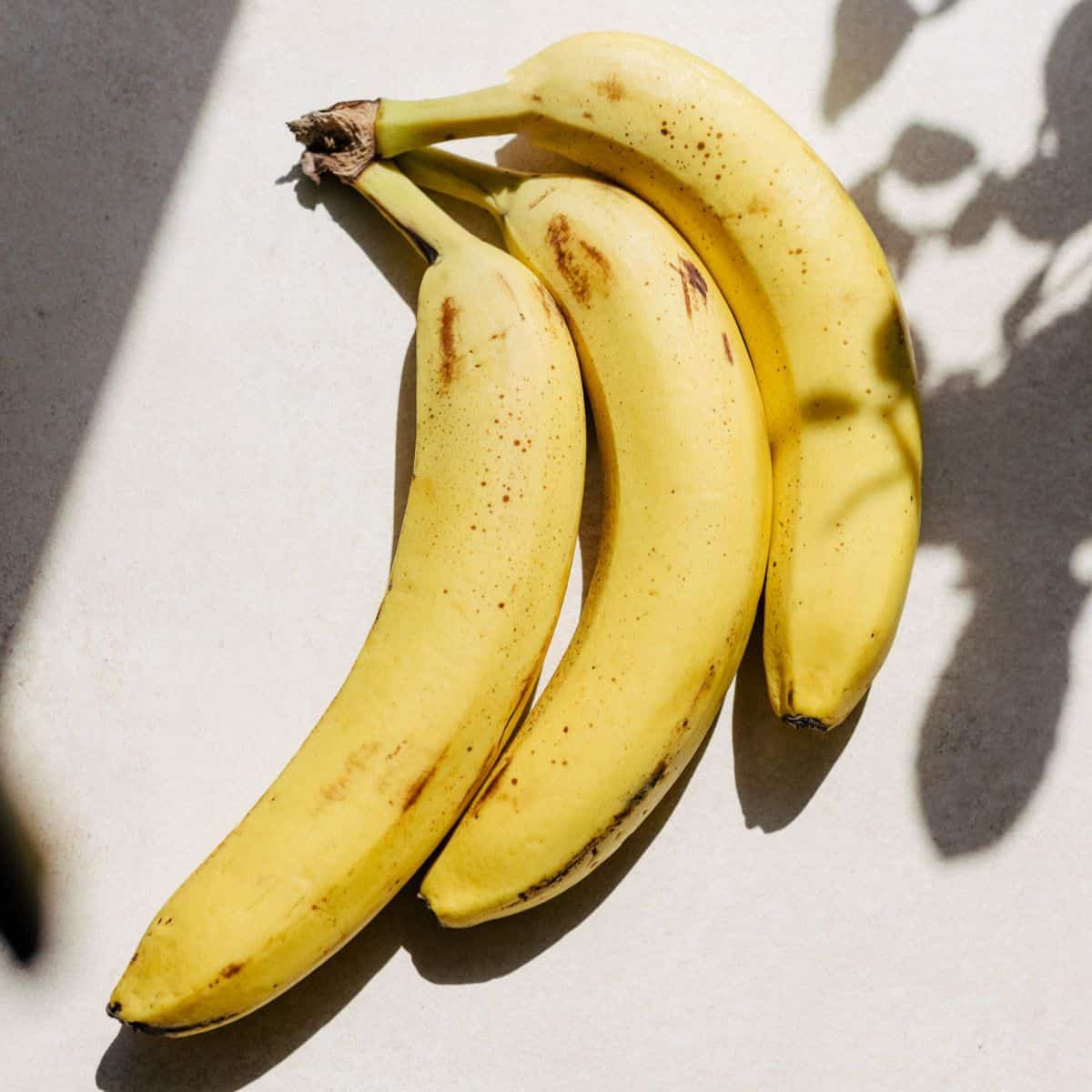 Substitute for Bananas in Baking (Best alternatives to use) - Emily Laurae