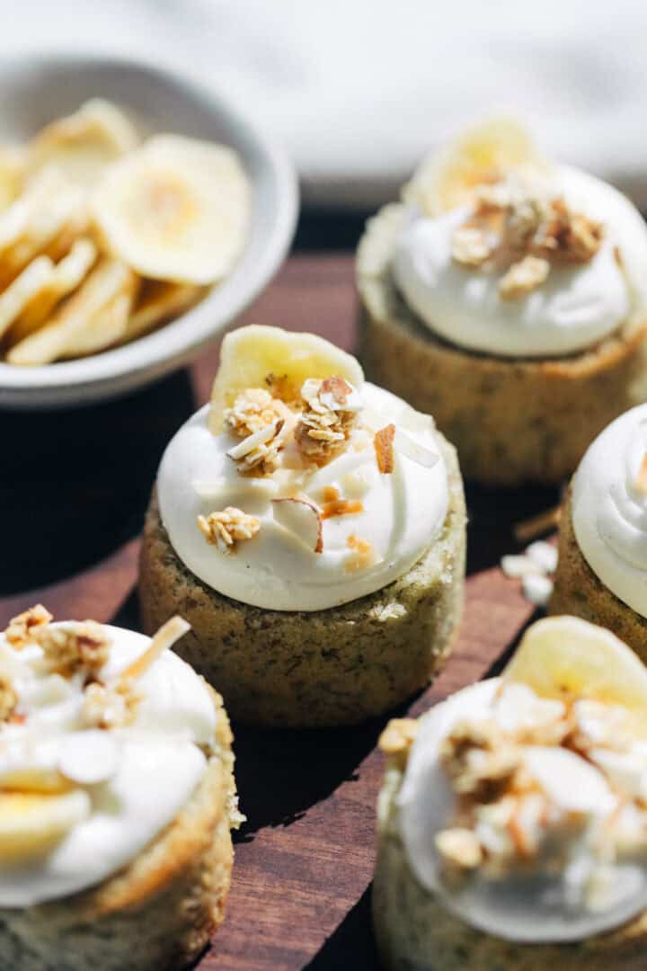 Mini Banana Cakes with Cream Cheese Frosting - Emily Laurae